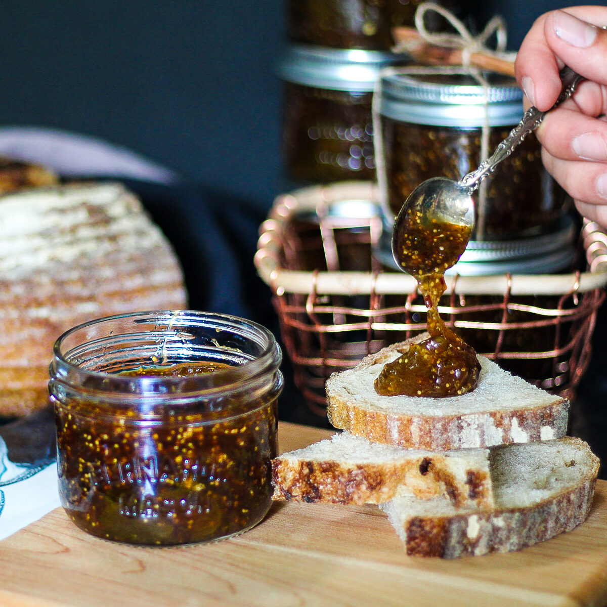 Fig balsamic jam-a sweet and savory spread made from fresh figs