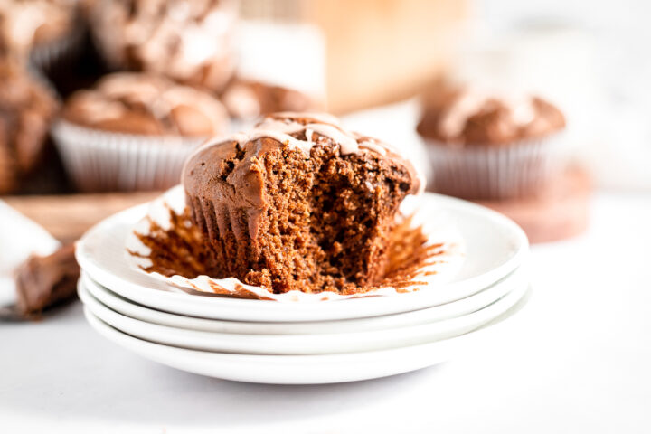 Easy Gingerbread Muffins With Cinnamon Sugar Glaze - West Coast Kitchen ...