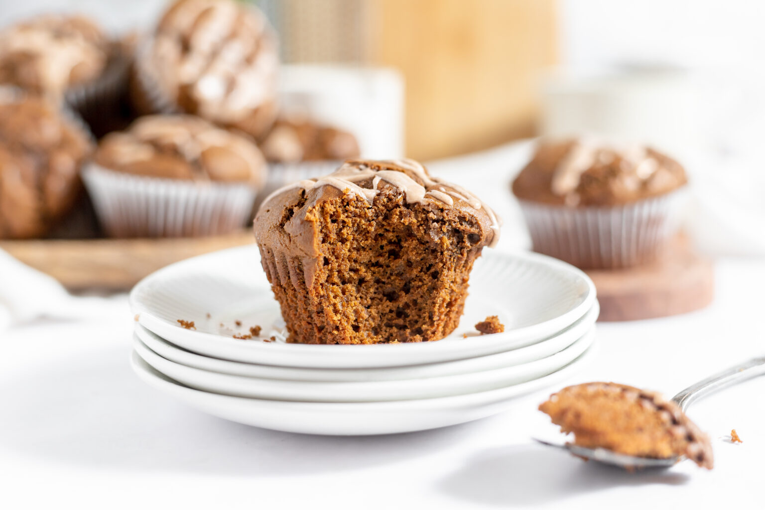 Easy Gingerbread Muffins With Cinnamon Sugar Glaze - West Coast Kitchen ...